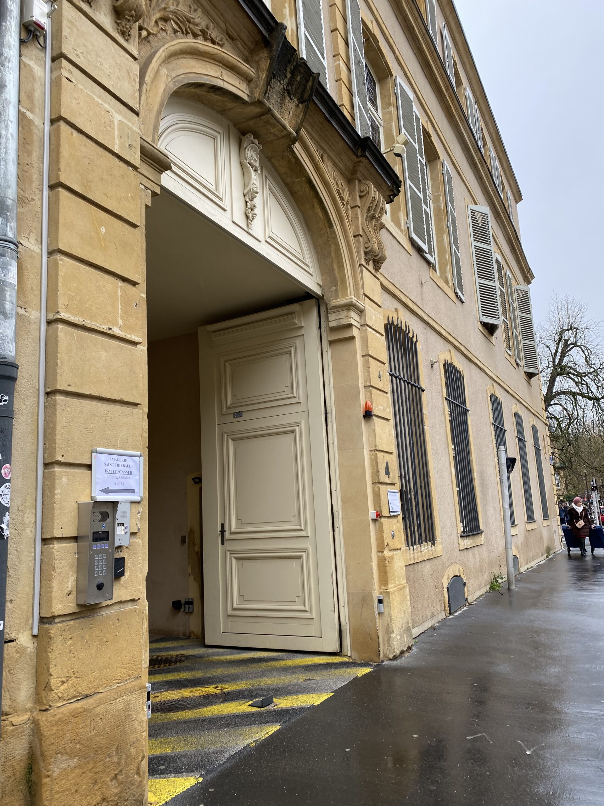 Centre de consultations Saint-Thiébault - CHR Metz-Thionville